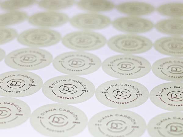 5 beneficios del uso de stickers para productos | Litotec - Industria ...